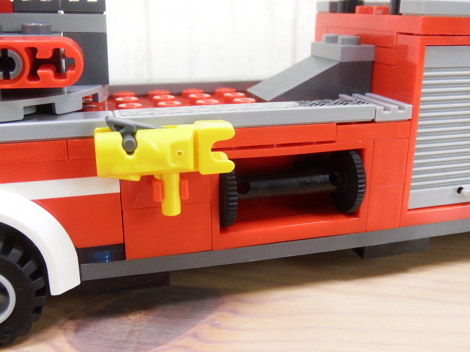 【中古】【正規品】 LEGO レゴ ☆ シティ [ 大型消防車 60112 + はしご車 60002 ]2台セット ☆ 完成品 訳有りの落札 ...